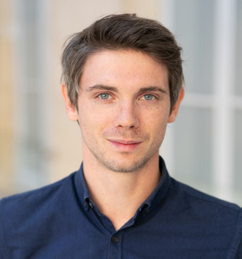 Julien Pascal – Medium