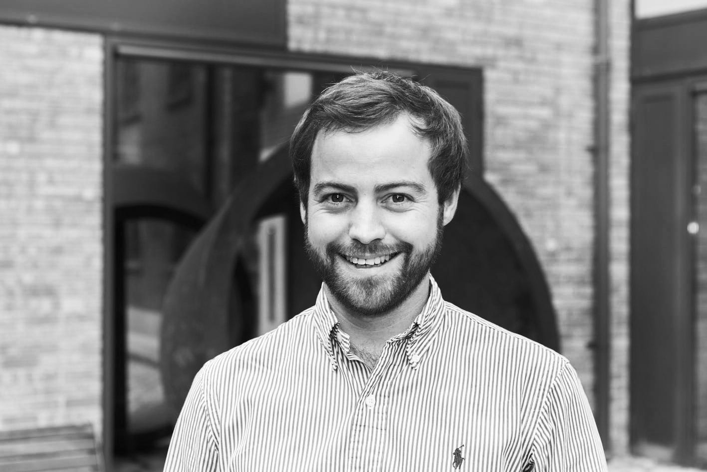 Alex Metcalfe – Medium