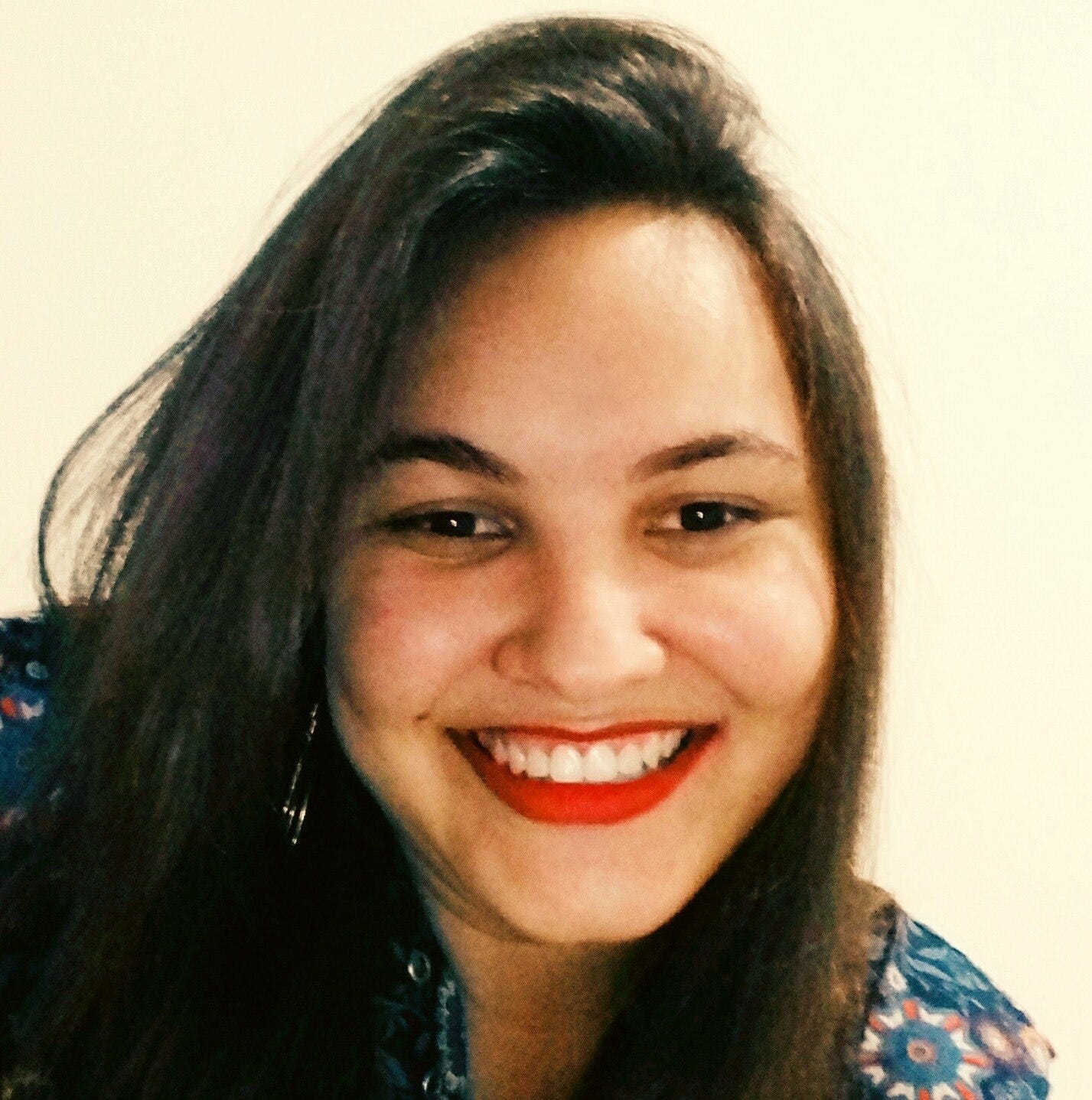 Caroline Coelho – Medium