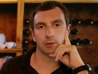 Vítor Freitas – Medium