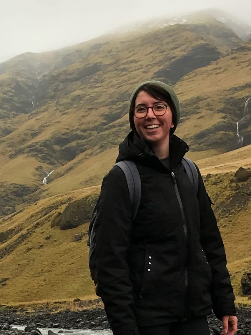 Cara Thomson – Medium