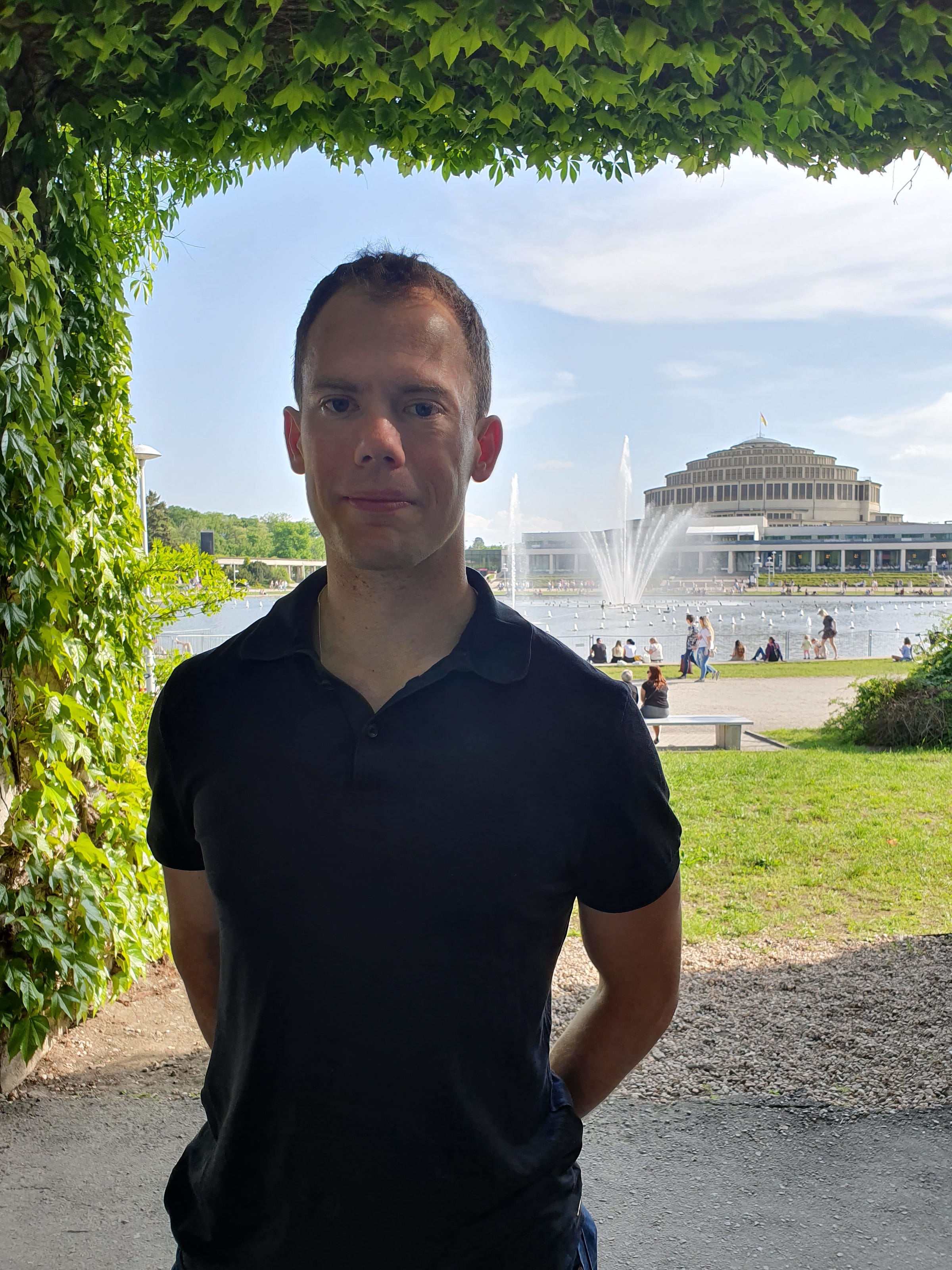 Mark Louis – Medium