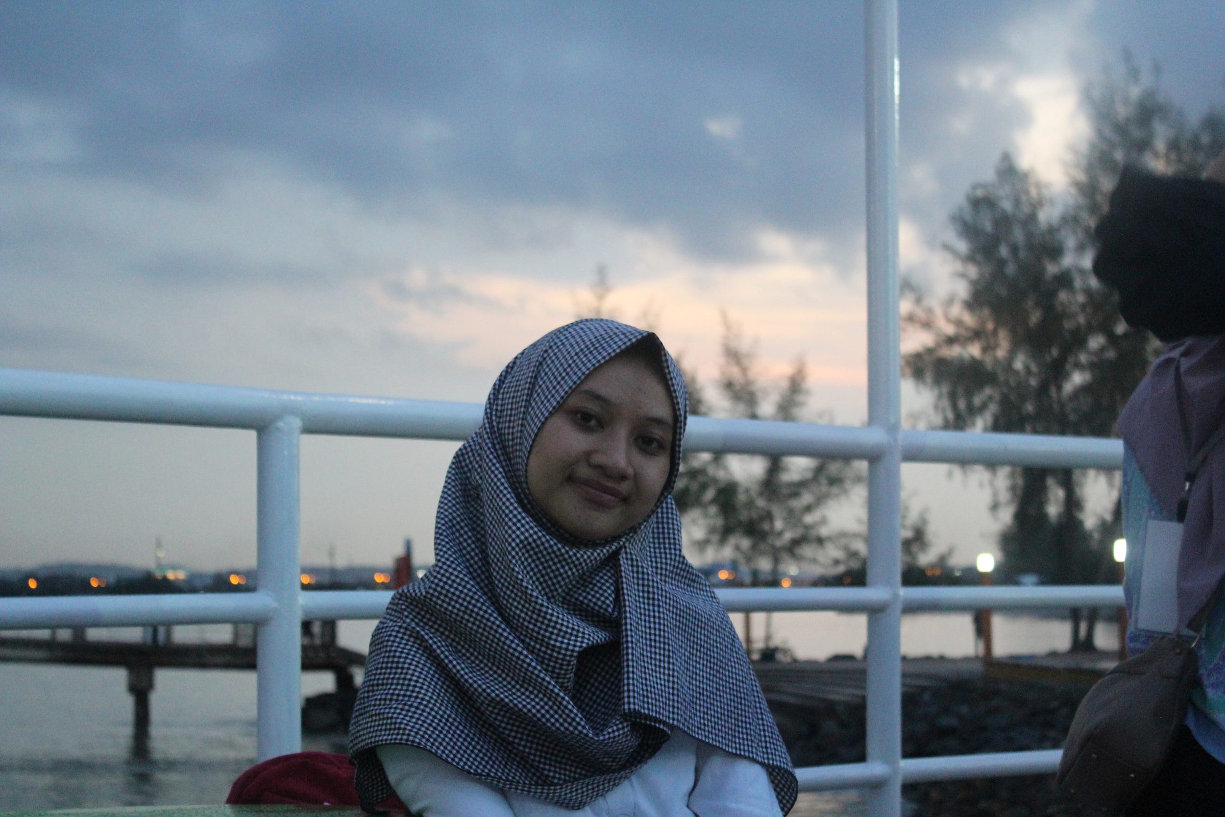 Ina Herlina – Medium