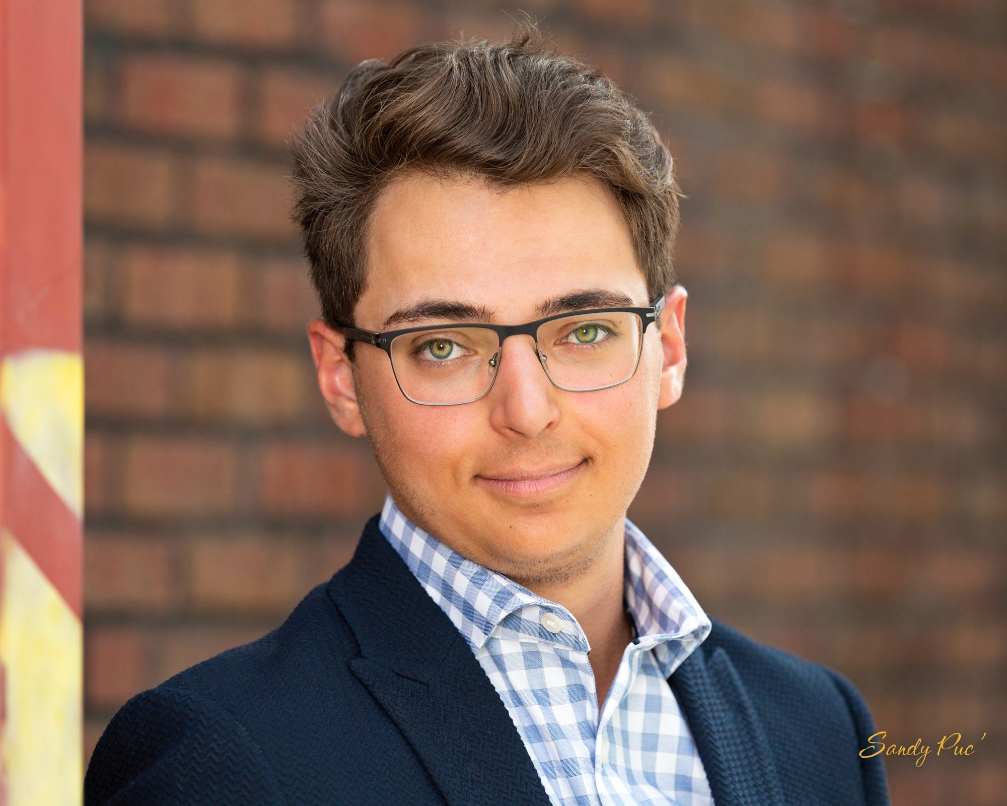 Adam Busack – Medium