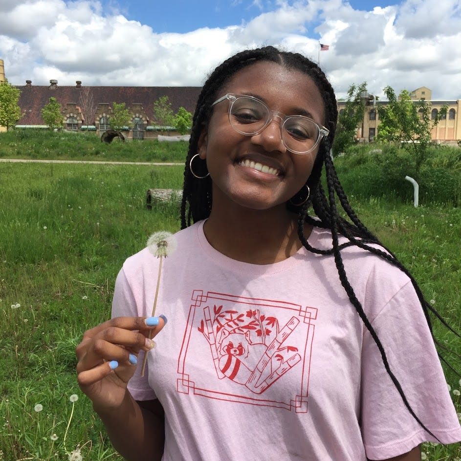 Eva Fuller – Medium