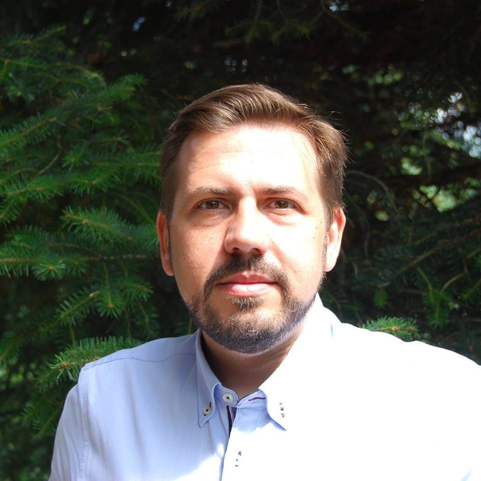 Christos Chiotis – Medium