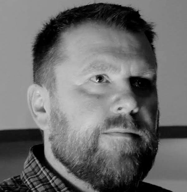 Andy Czerwonka – Medium