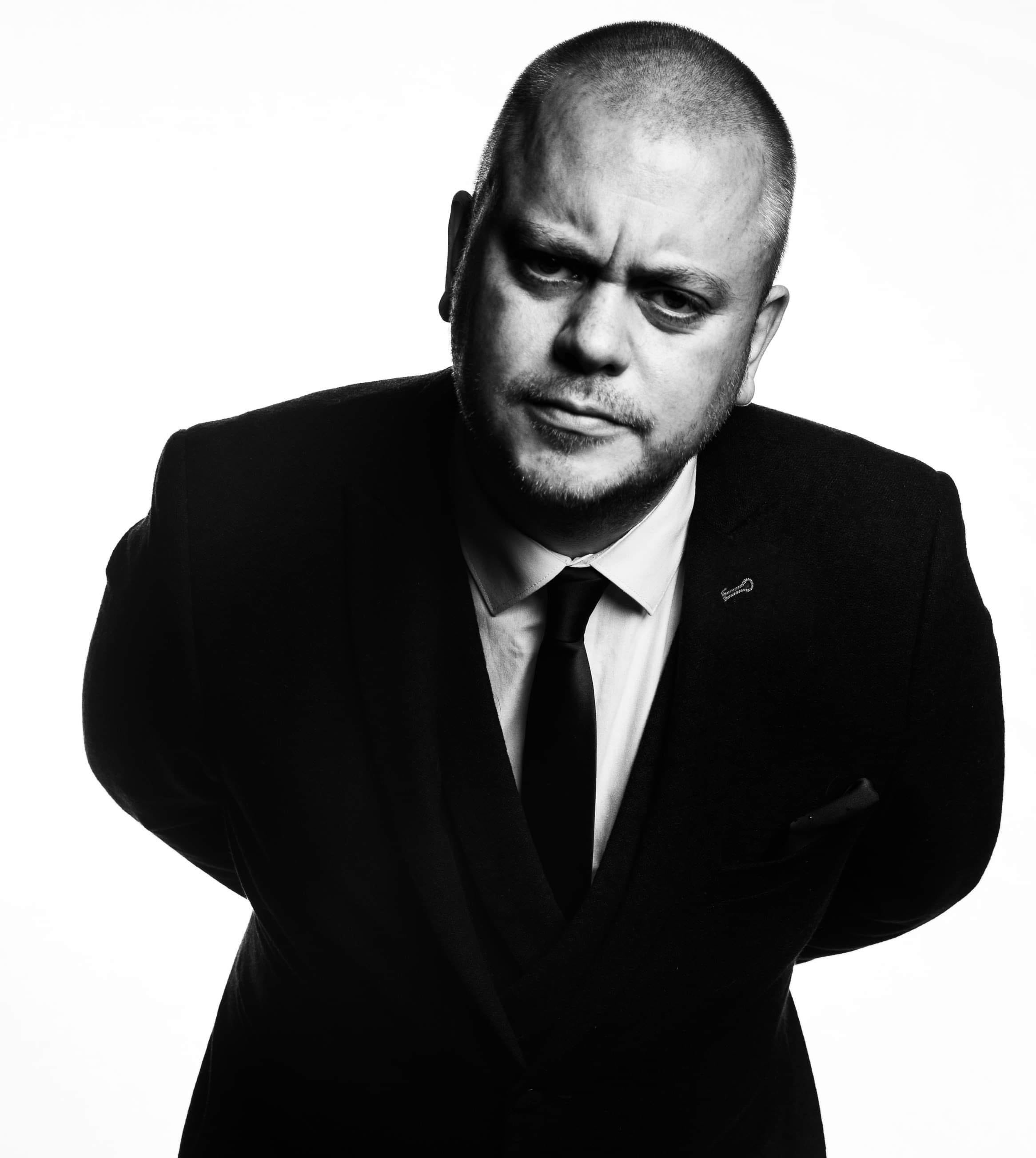 Mark Dallas – Medium