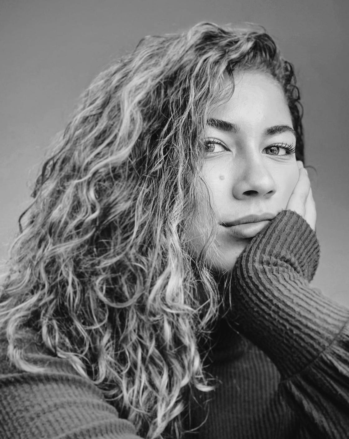 Alina Scott – Medium