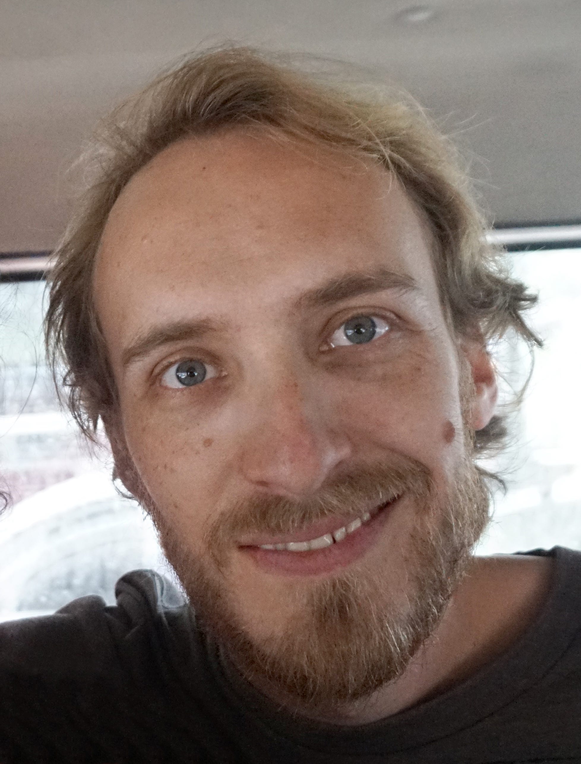 Tim Daniels – Medium