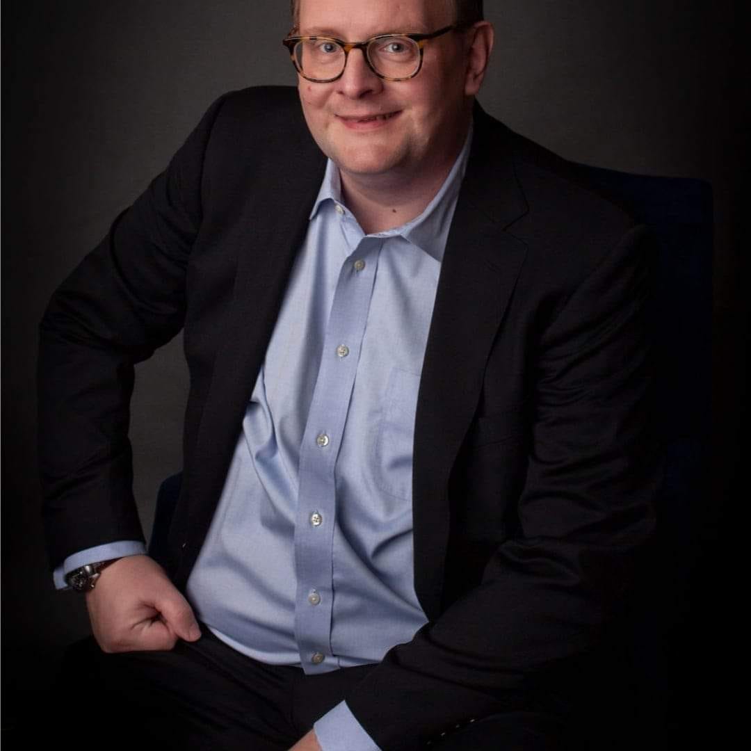 Ethan Hunter – Medium