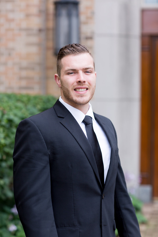 Connor Ray Smith – Medium
