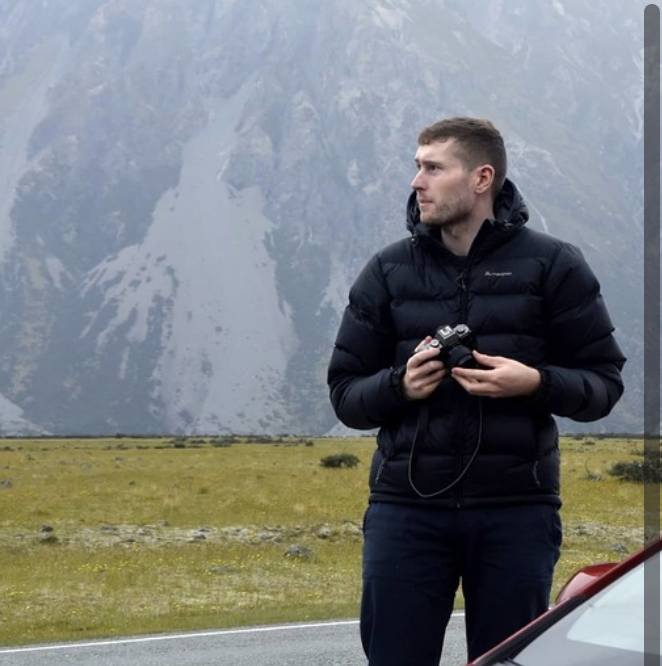 Ross Baker – Medium