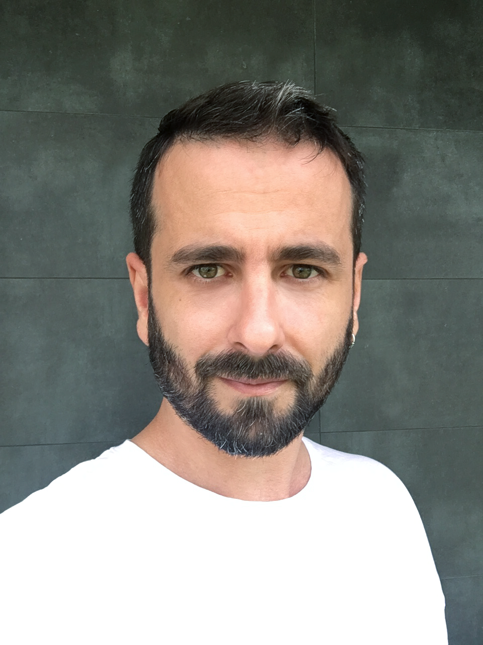 Marius Tanef – Medium