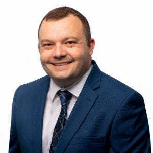 Jonathan Moakes – Medium