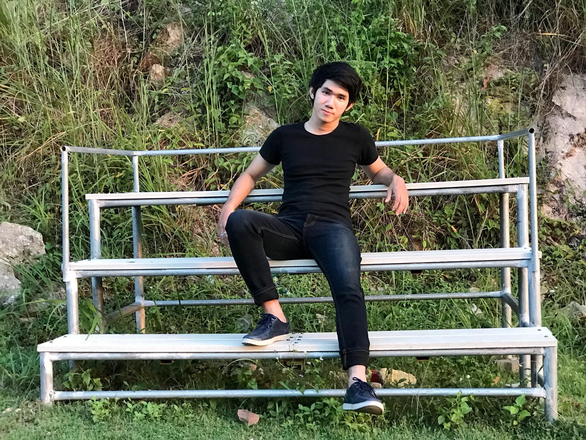 Pakpoom Somroop – Medium