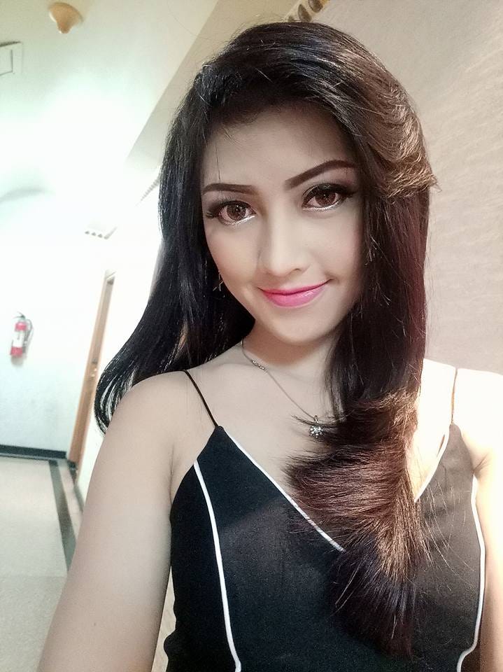 Danela Elfreda – Medium