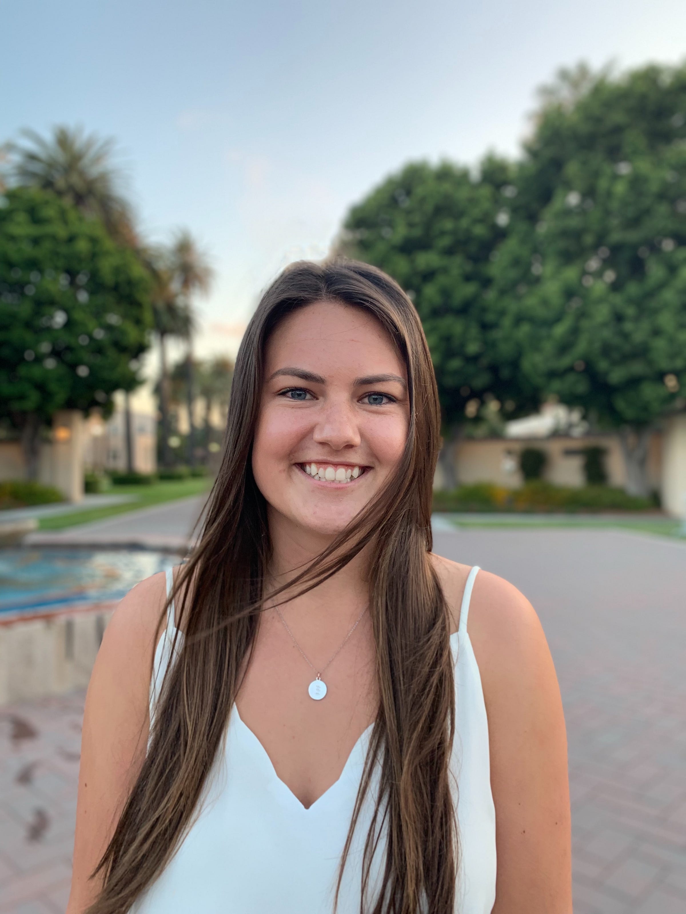 Ellie Bollard – Medium