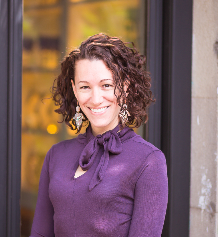 Linda Freund – Medium
