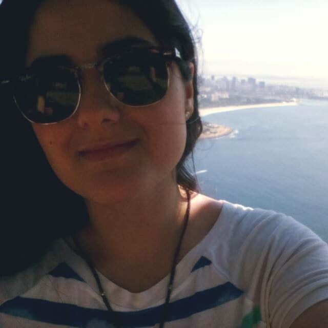 Maria Neves – Medium