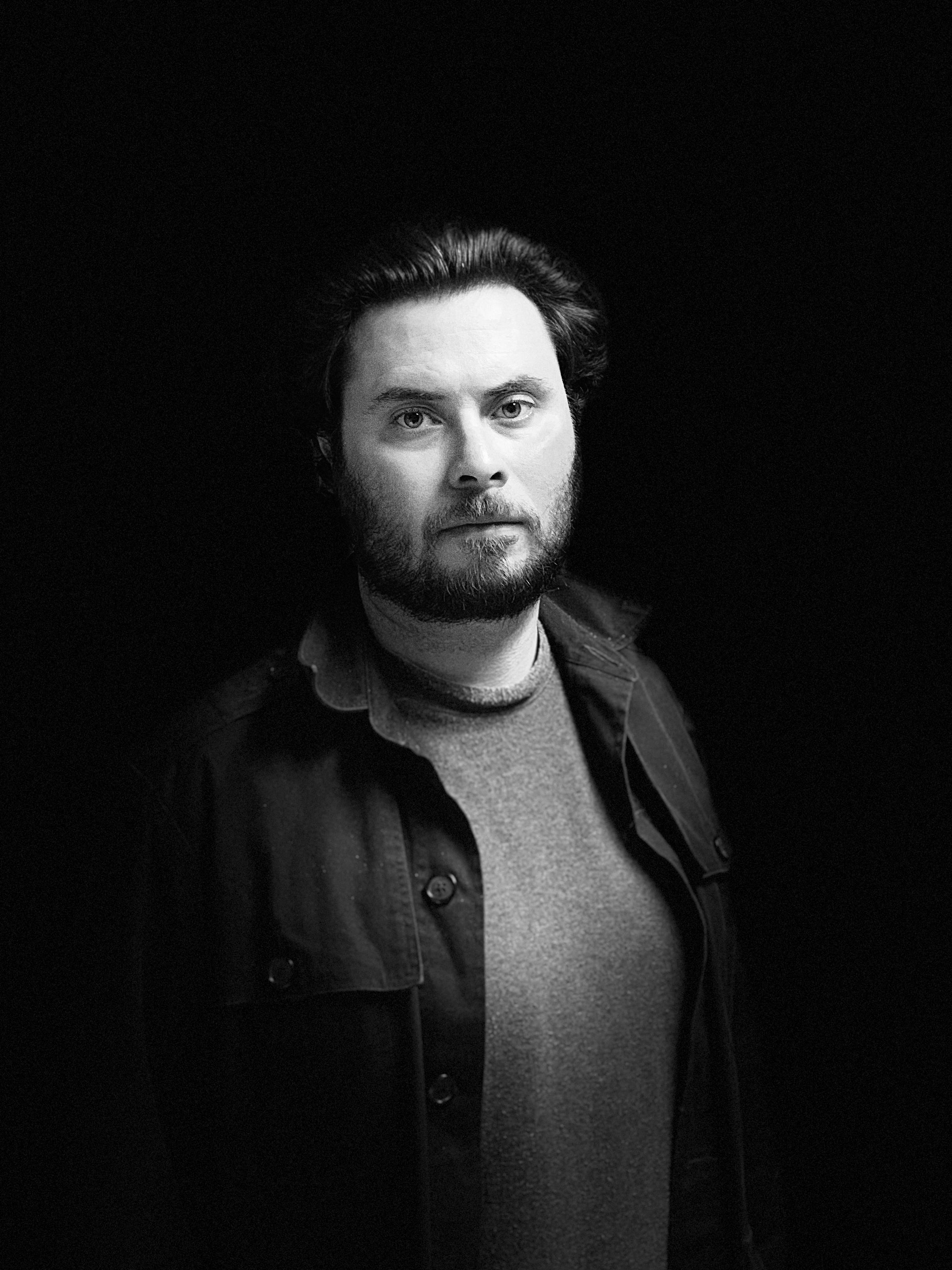 Tim Hogan – Medium