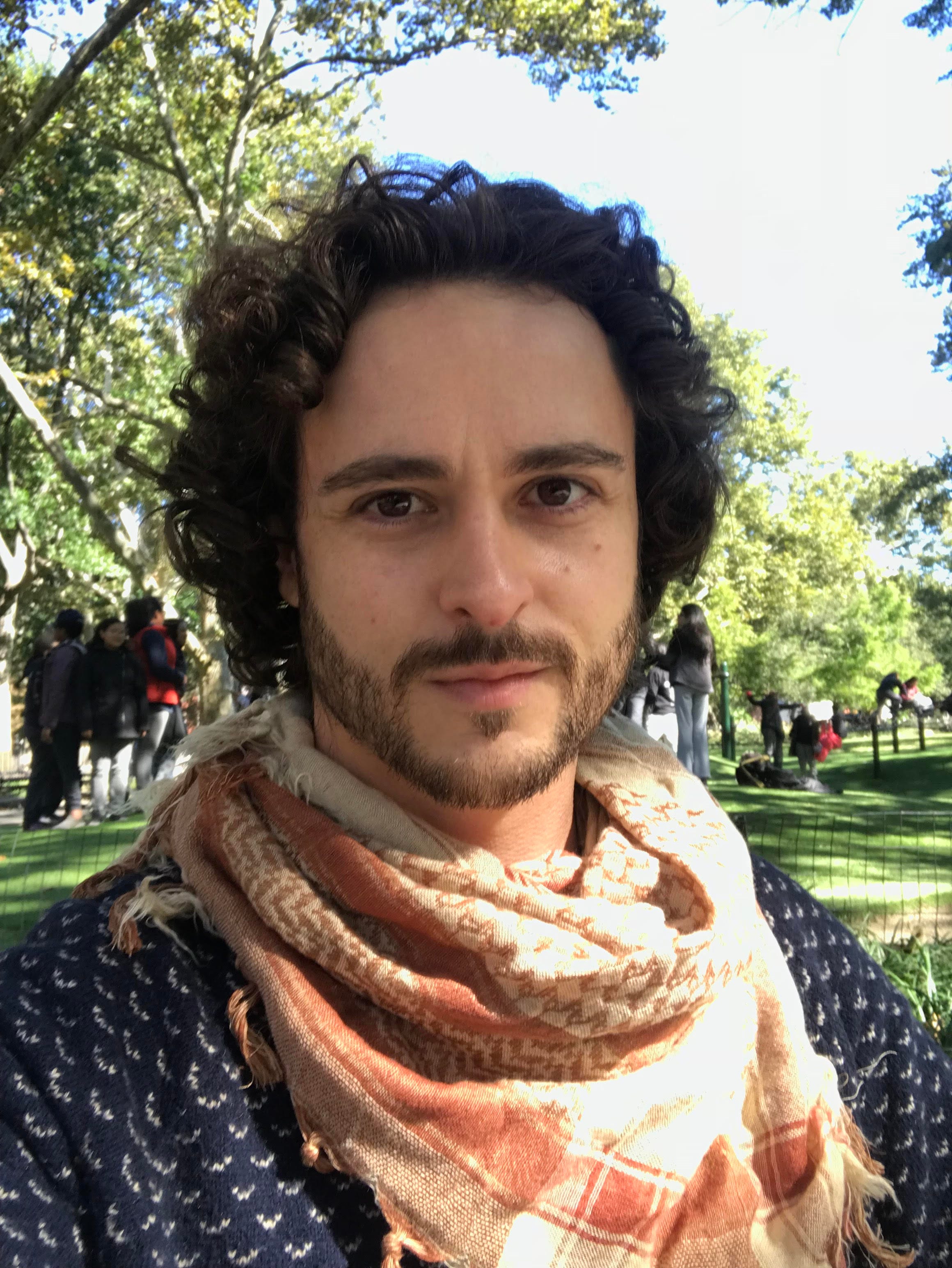 Travis Lambirth – Medium