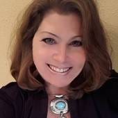 Elaine Marak – Medium