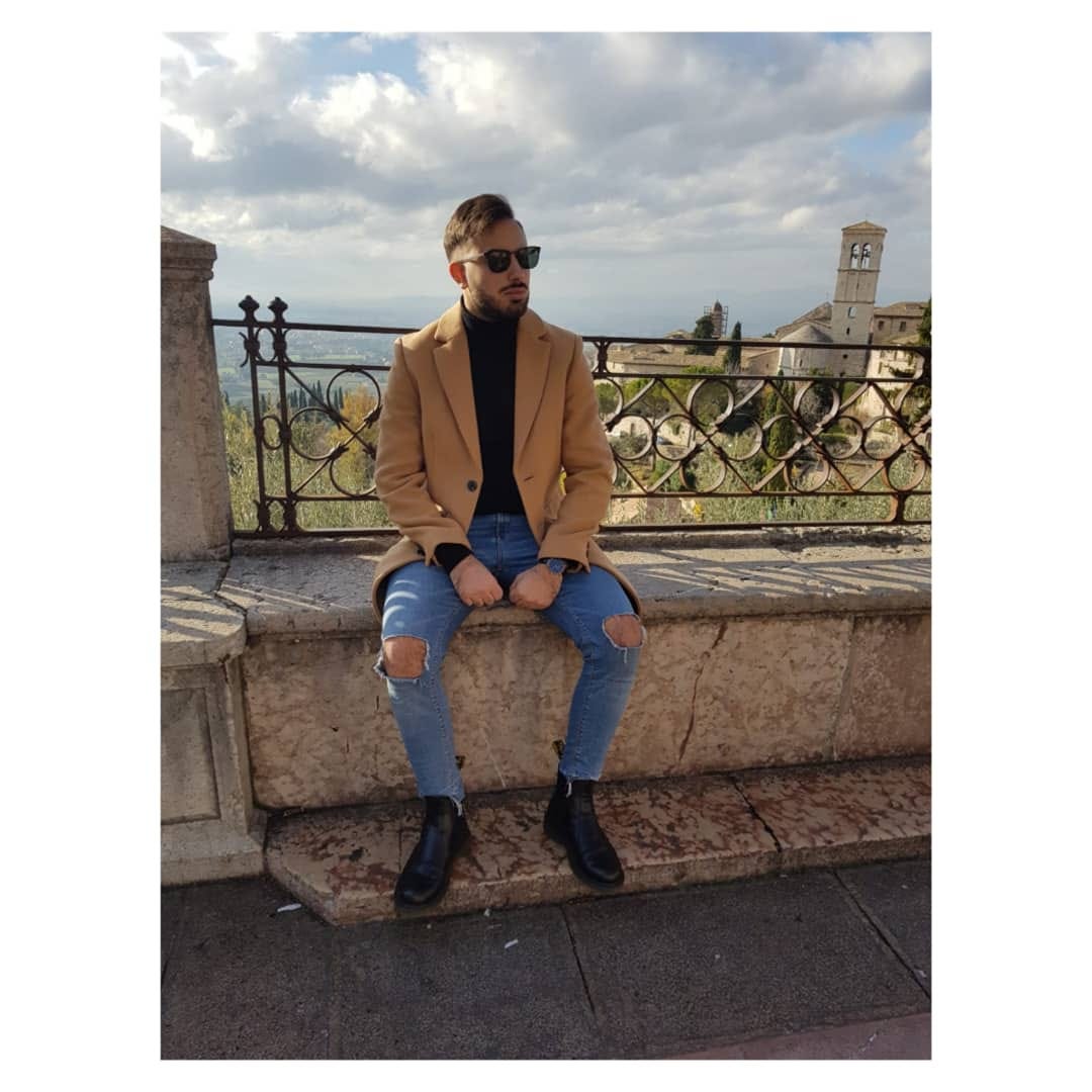 Simone Di Tanna – Medium