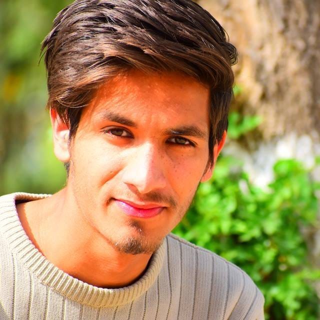 Ahmed Muneeb – Medium