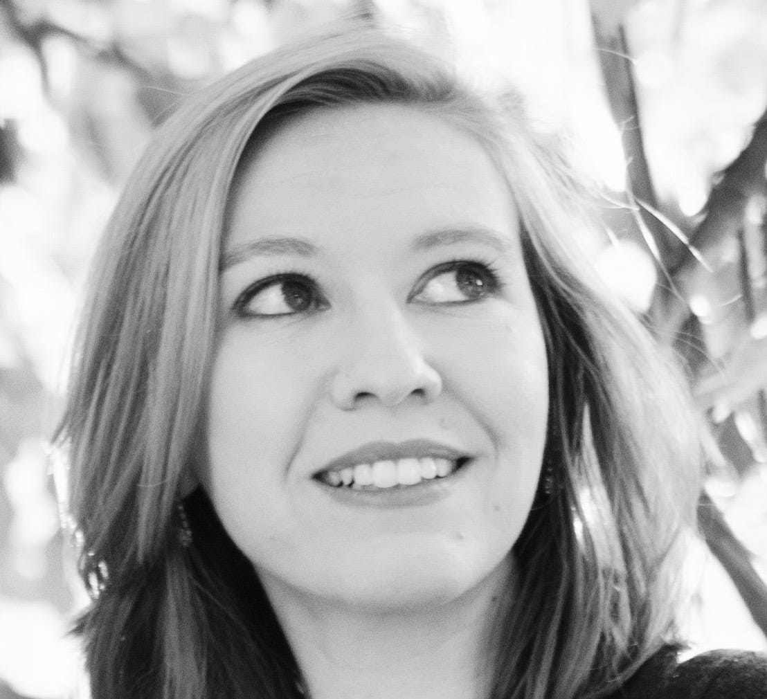 Arielle Bernstein – Medium
