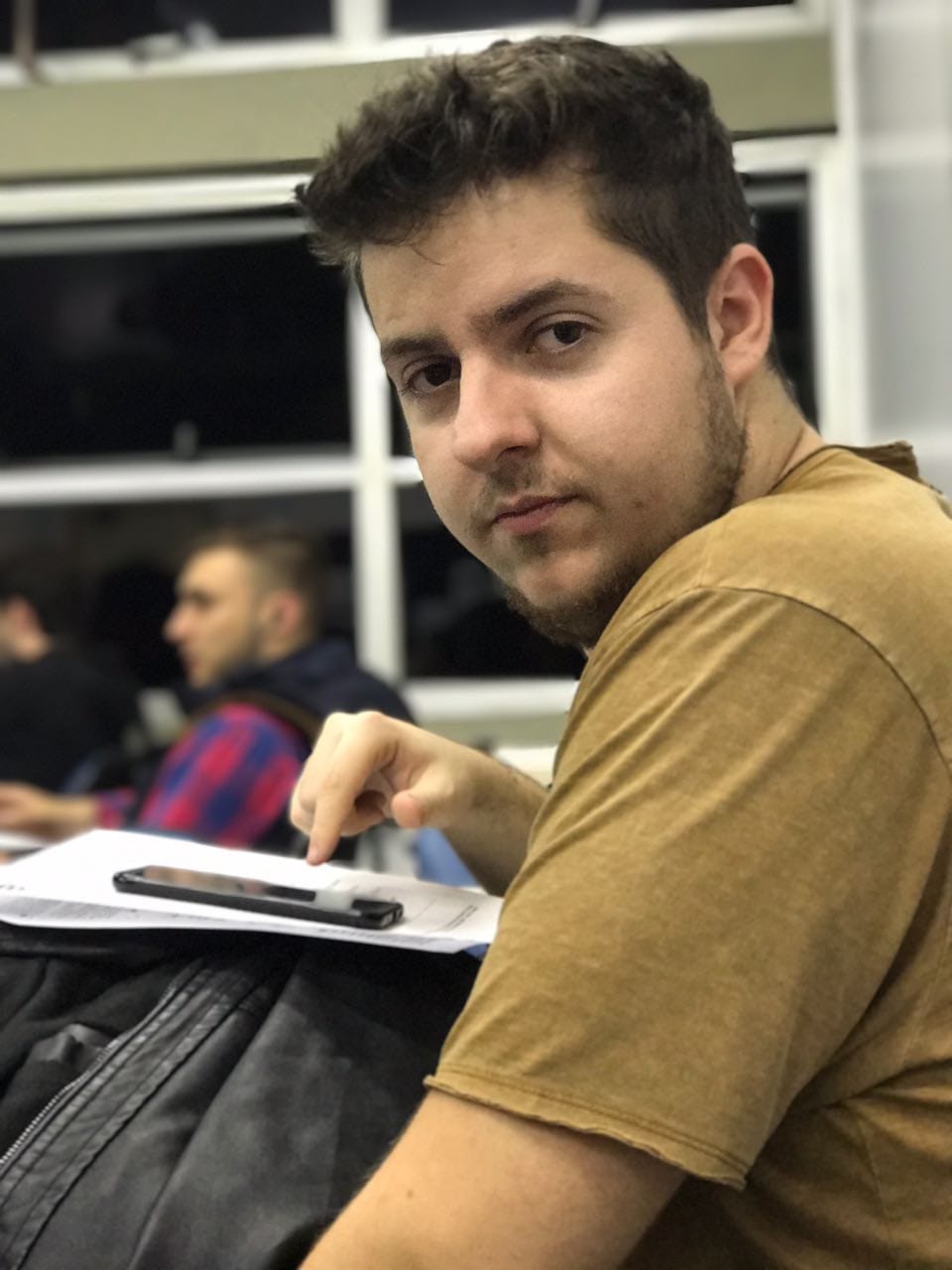 Victor Matos – Medium