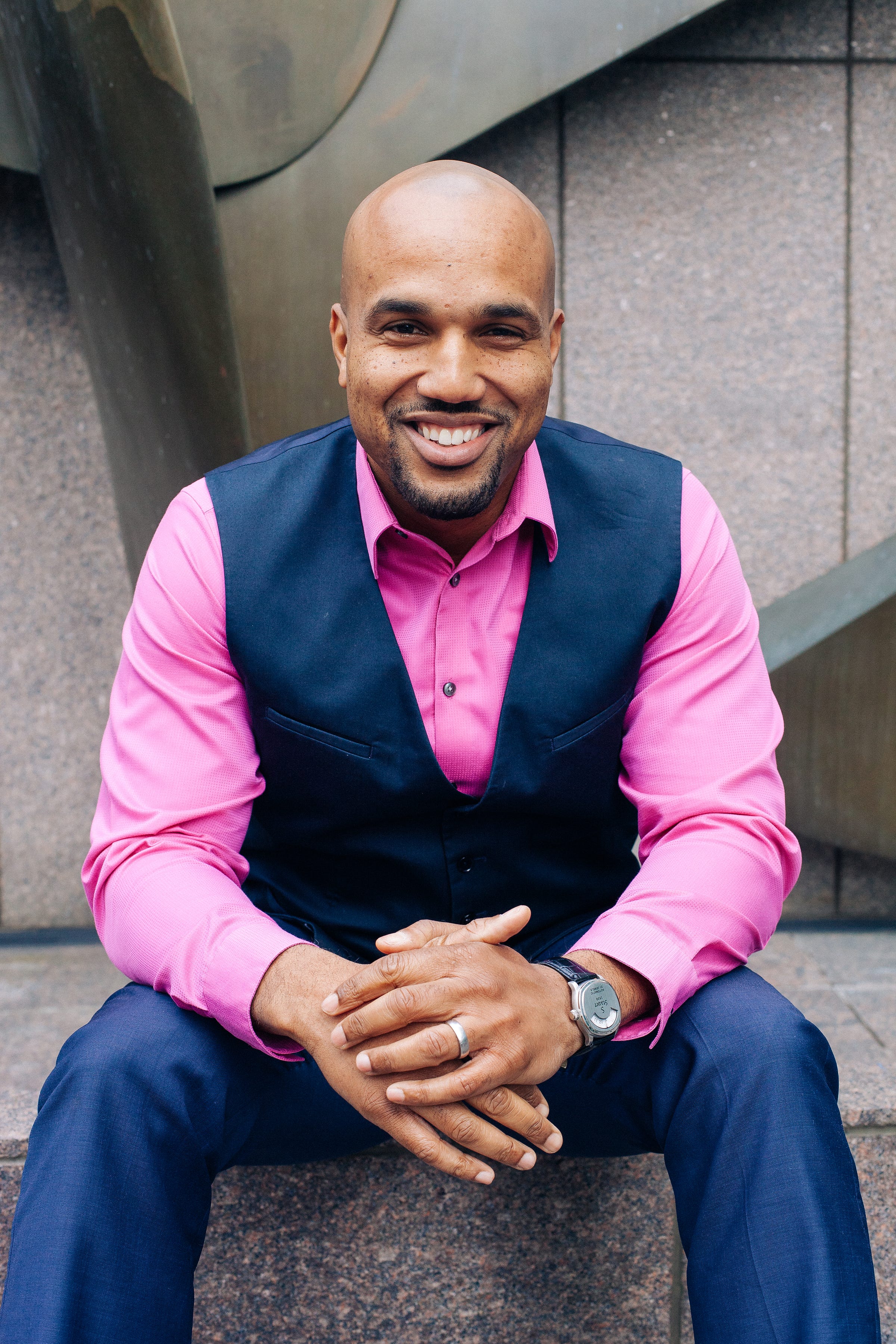 Arel Moodie – Medium