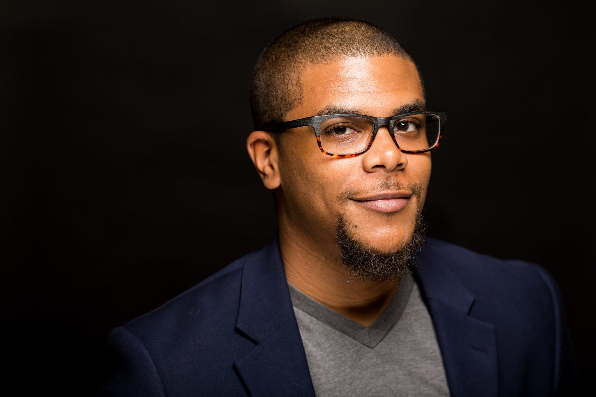 Kaliq Ray – Medium