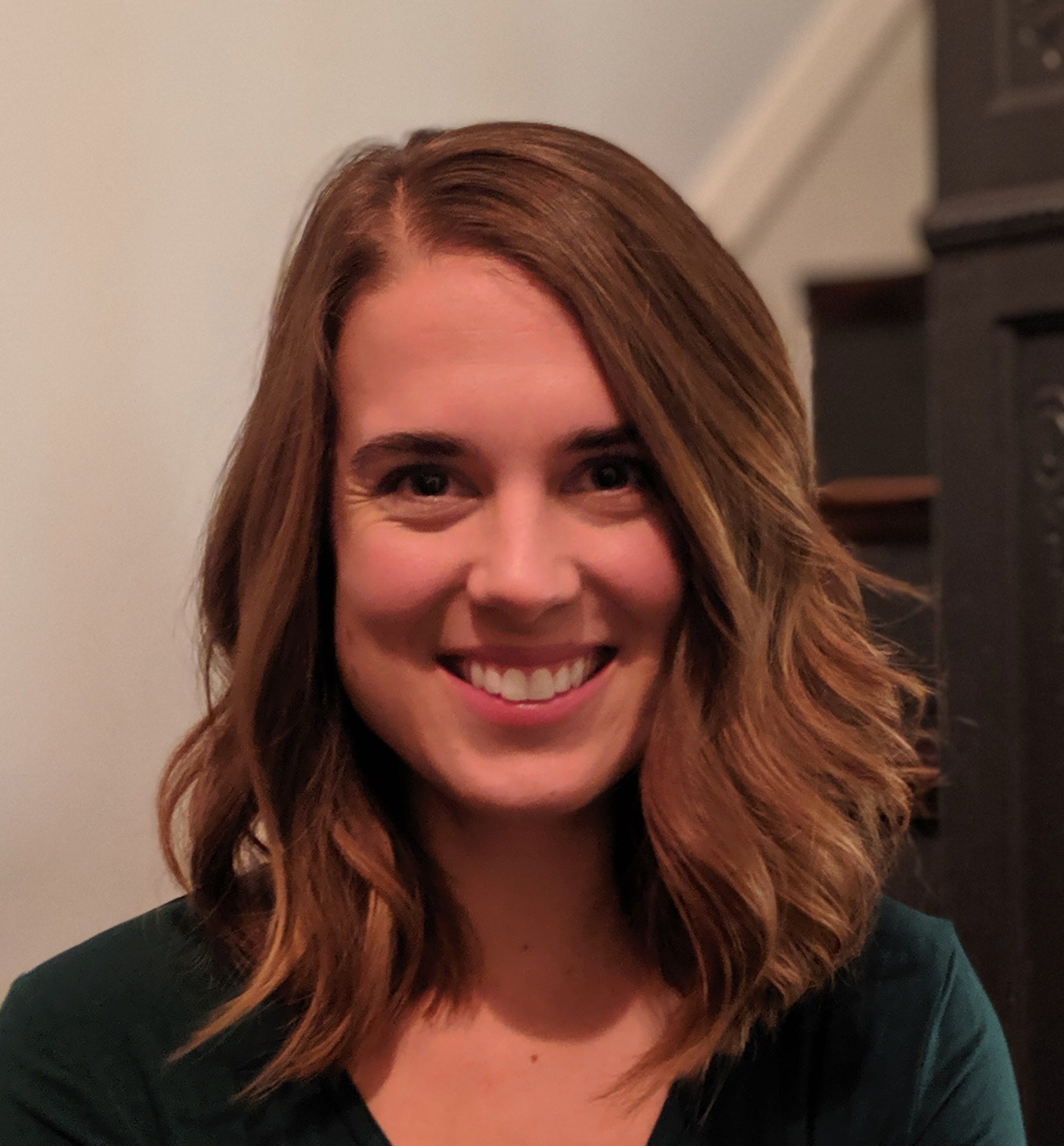 Annie Saunders – Medium