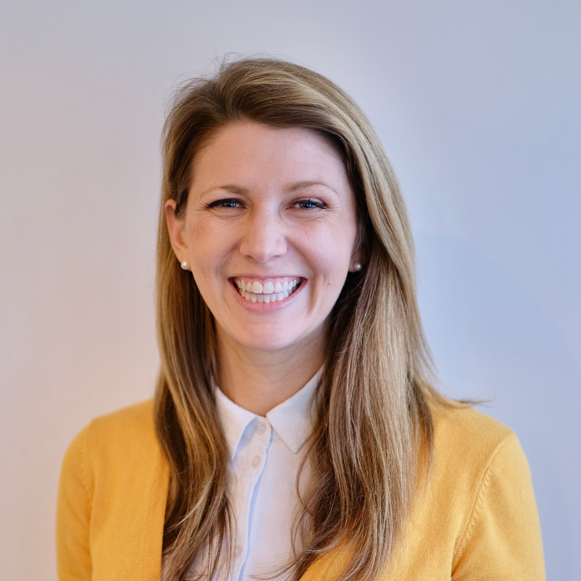 Ariana Hendrix – Medium