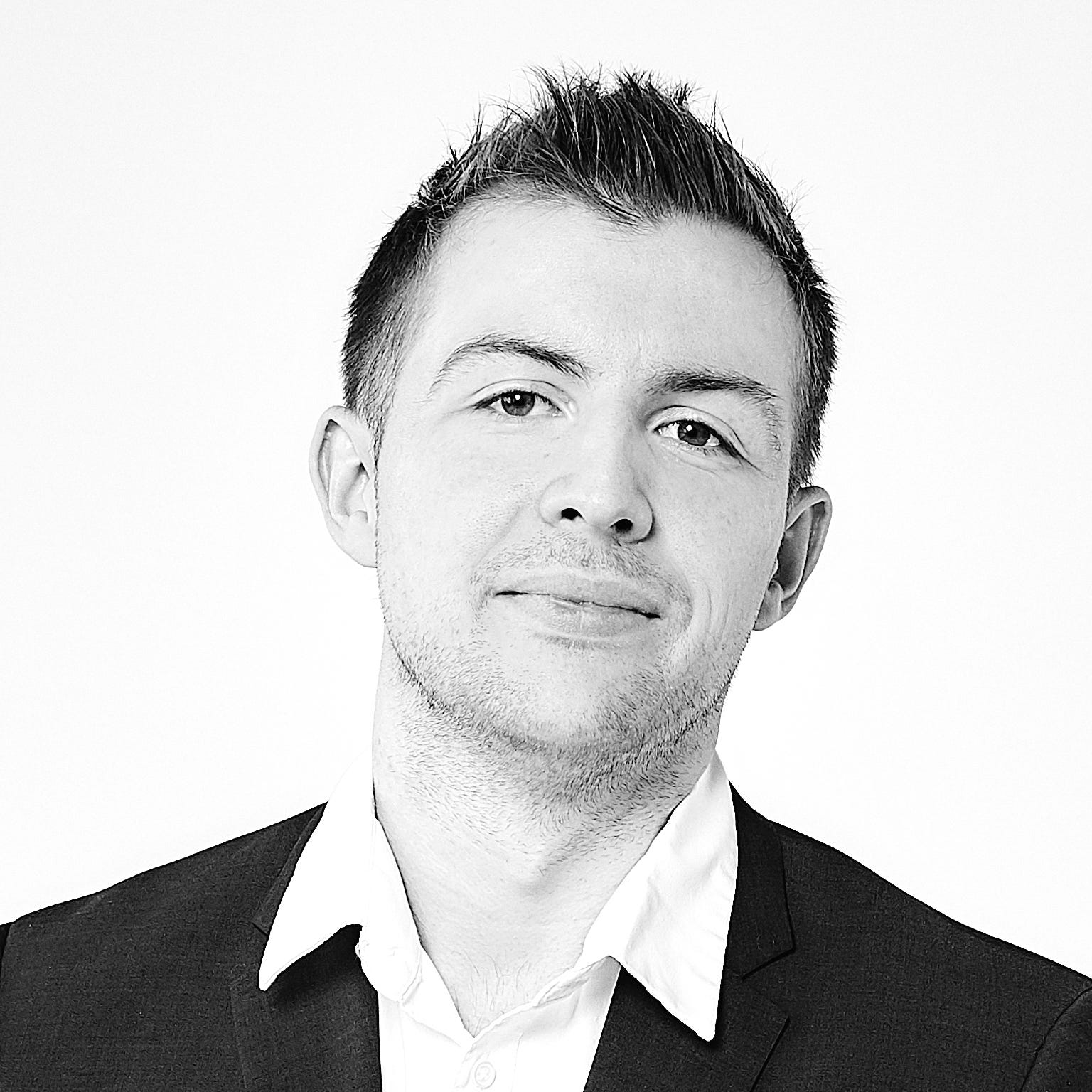 Alex Gilev – Medium