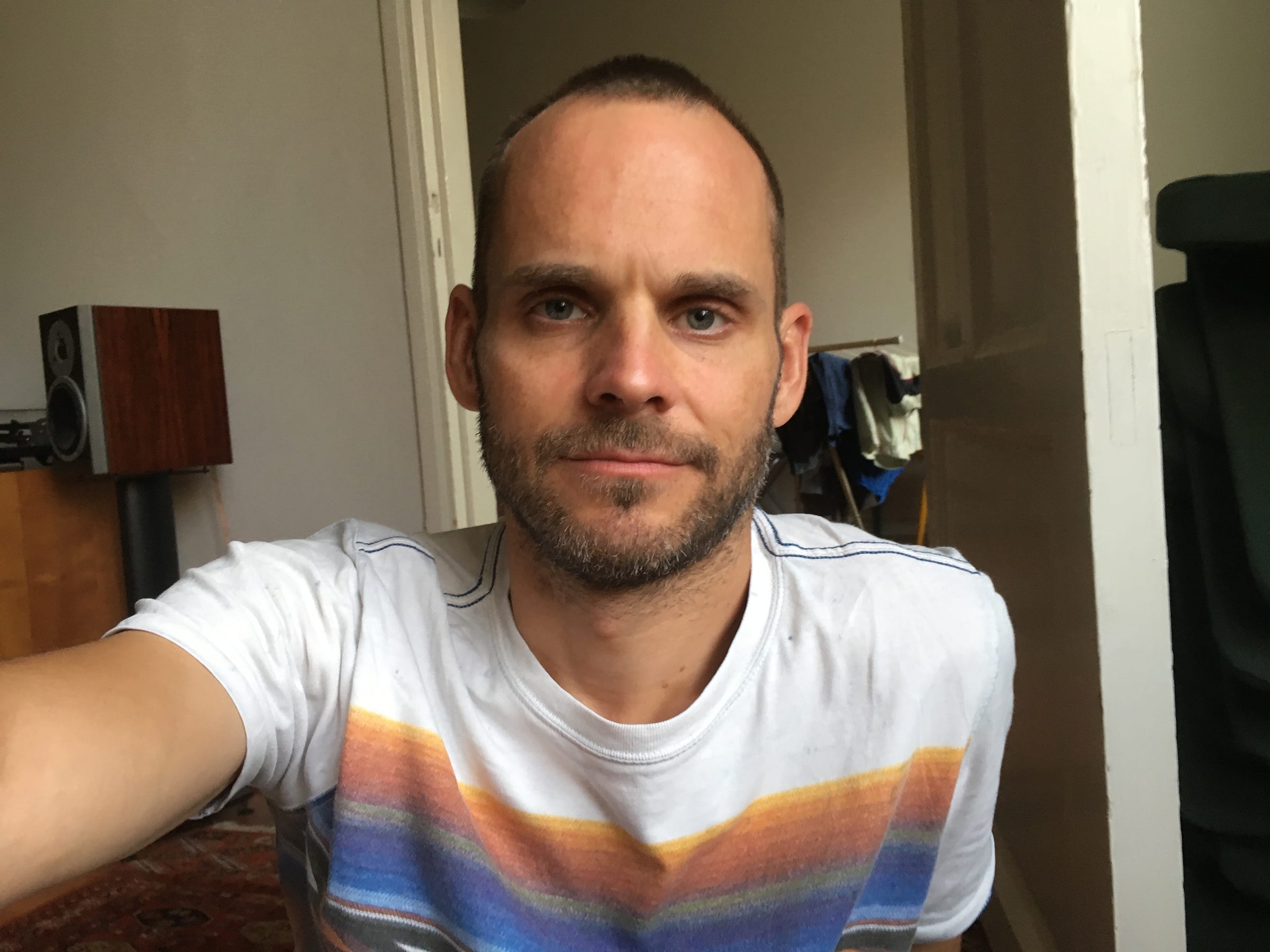 Thomas Perret – Medium