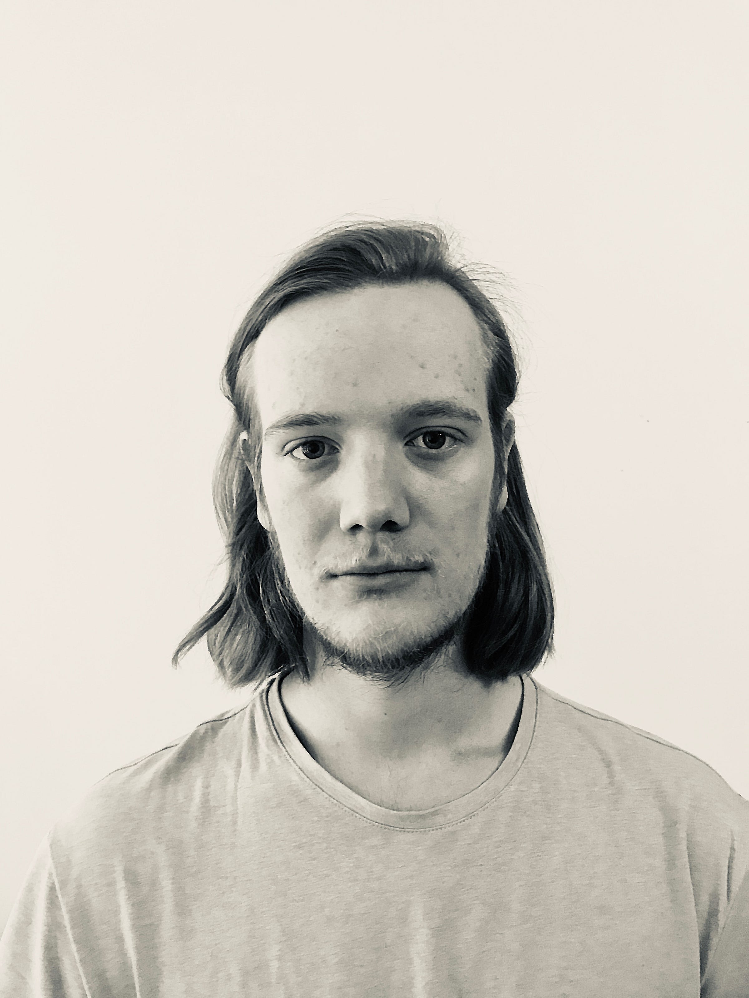 Eugene Wallace – Medium