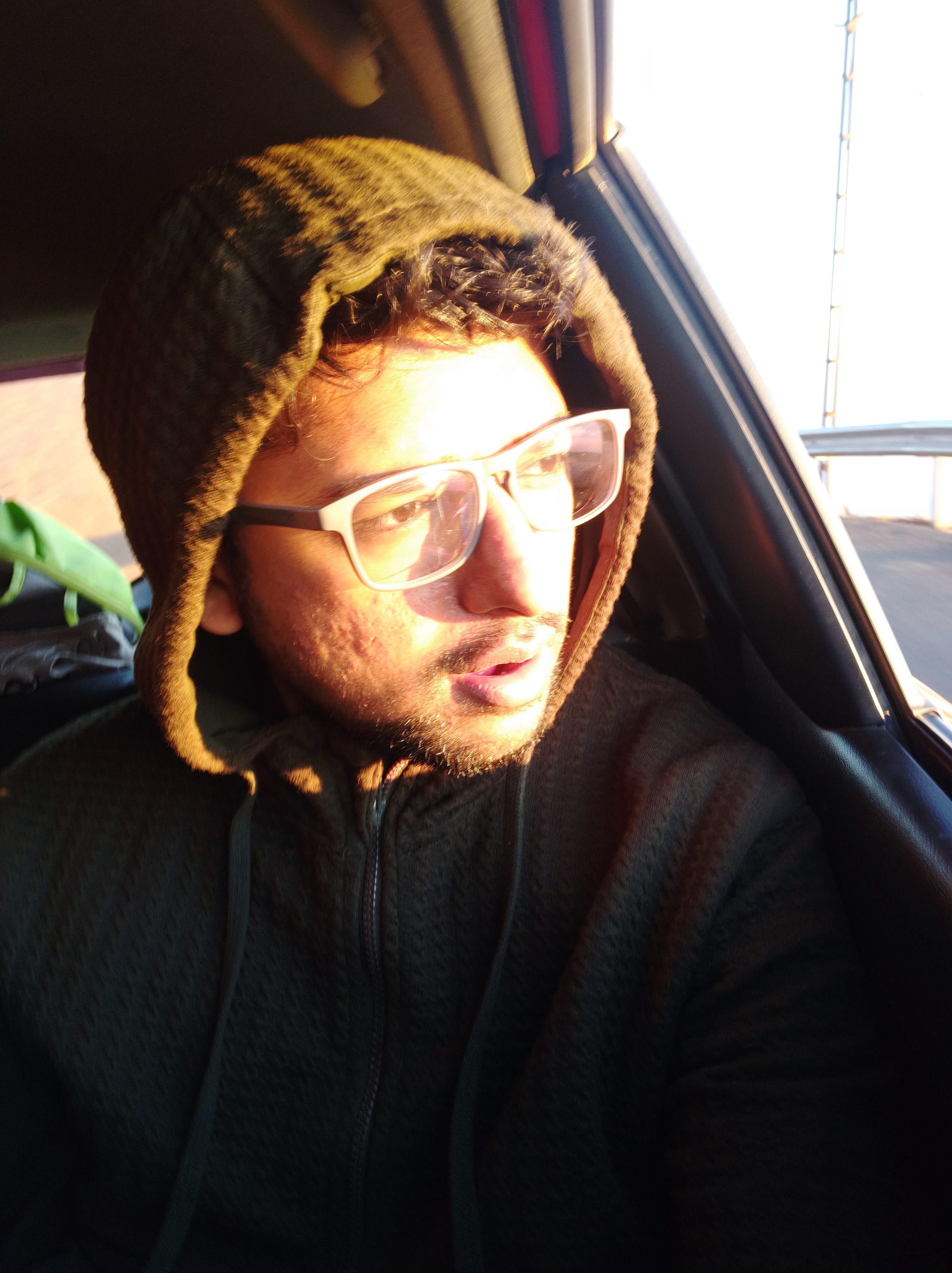 Ritwik Jamuar – Medium