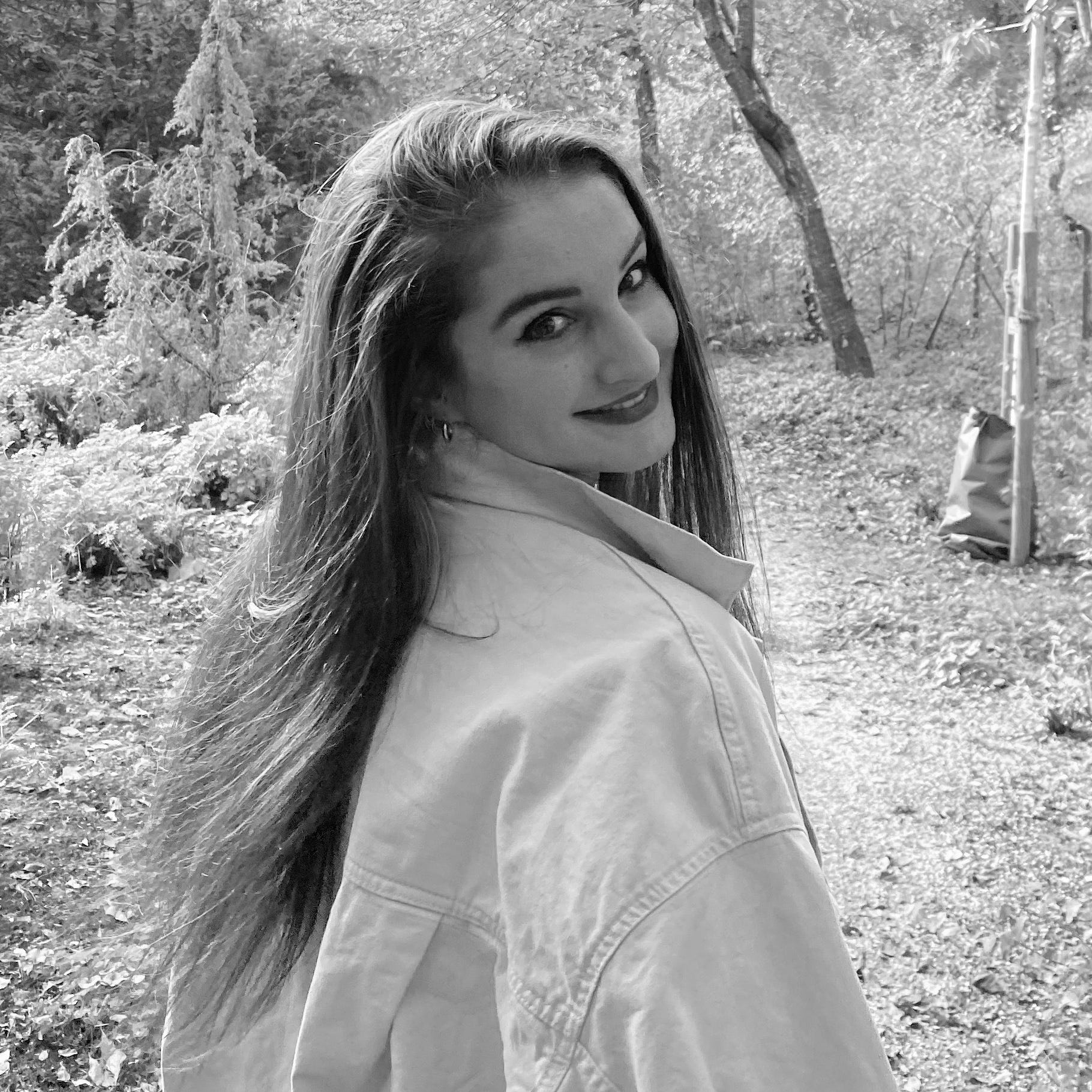 Anna Harvey – Medium