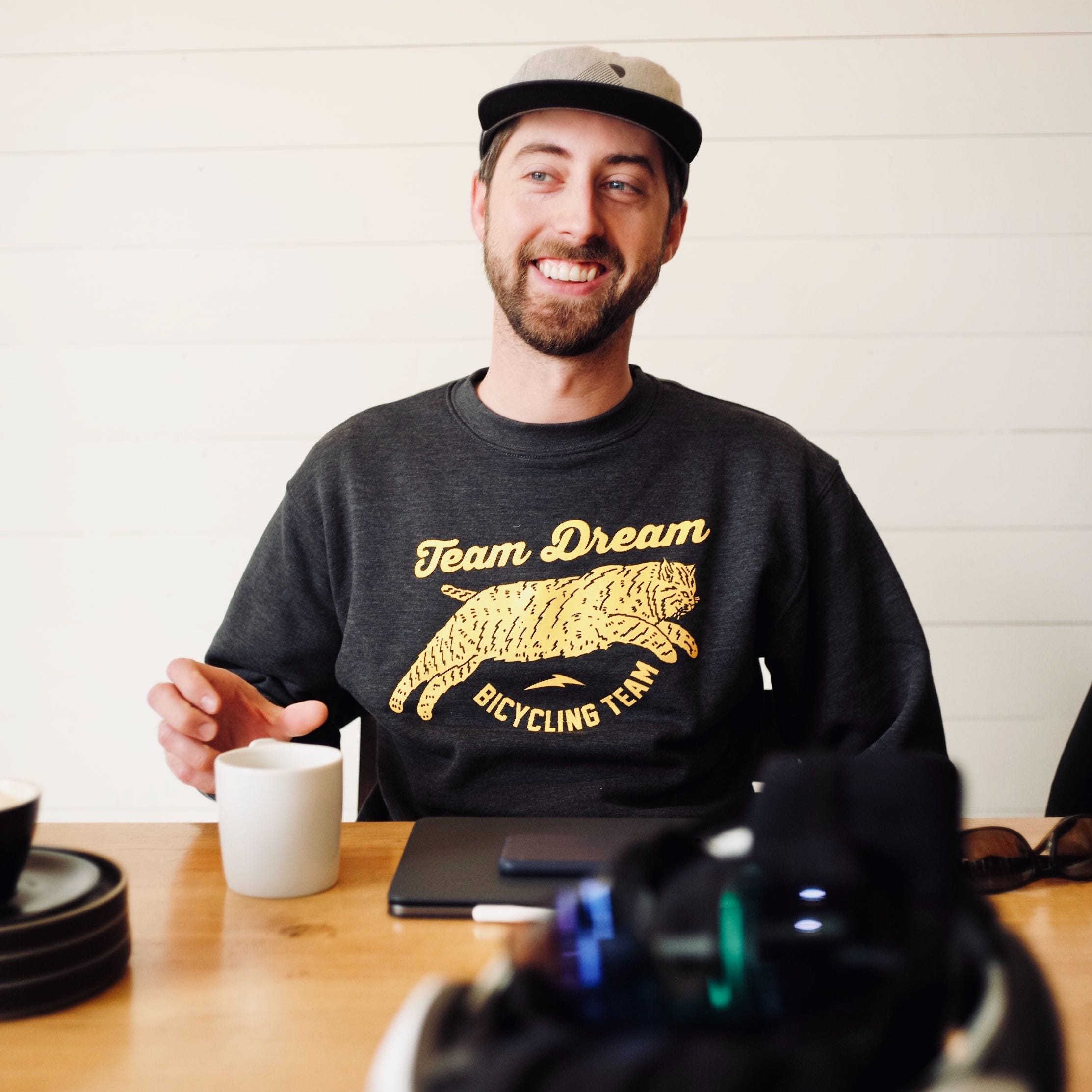 Hunter Cole – Medium
