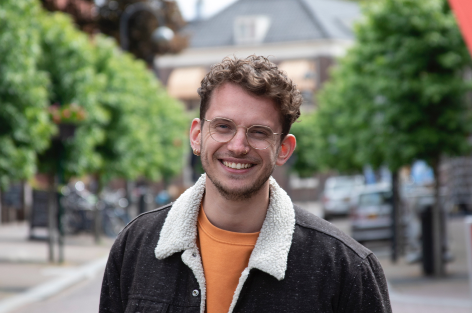 Jeffrey Hage – Medium