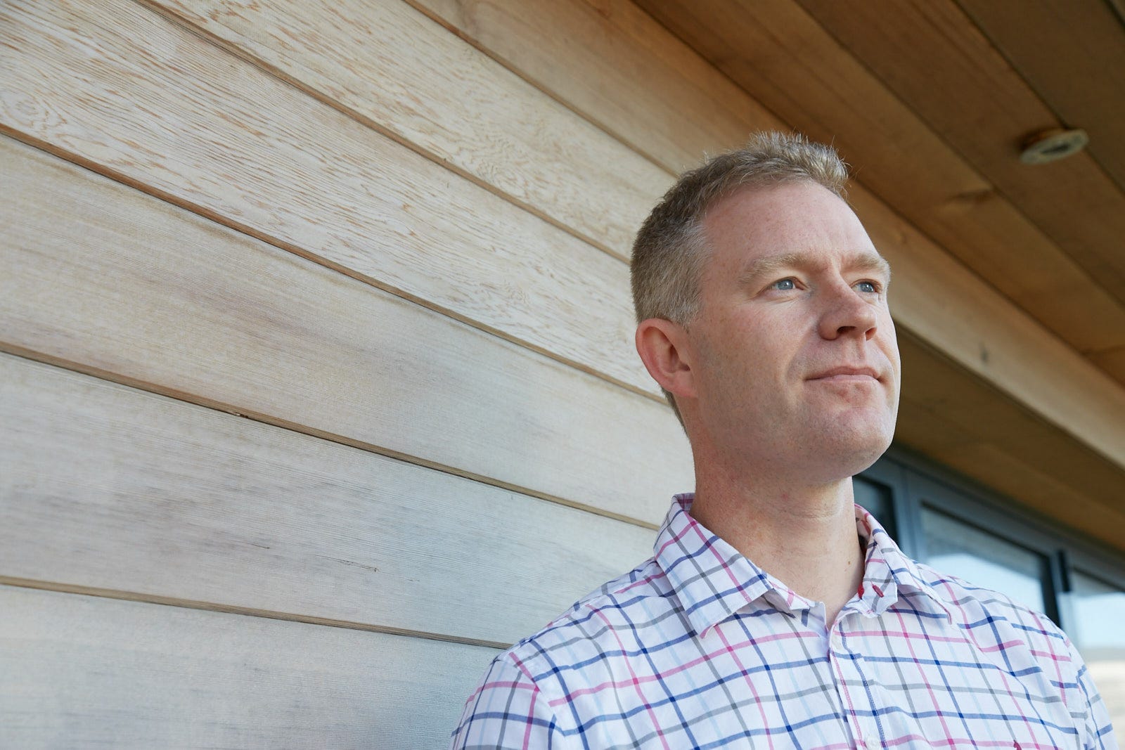 Nick Lambert – Medium