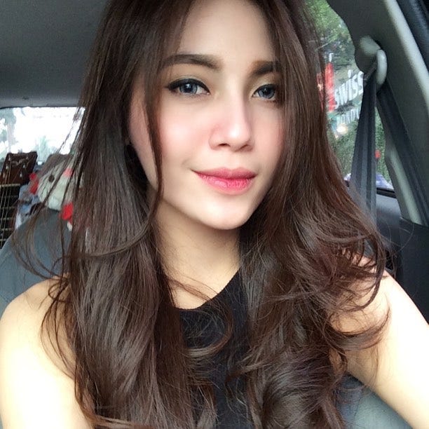 Novianti Caca – Medium