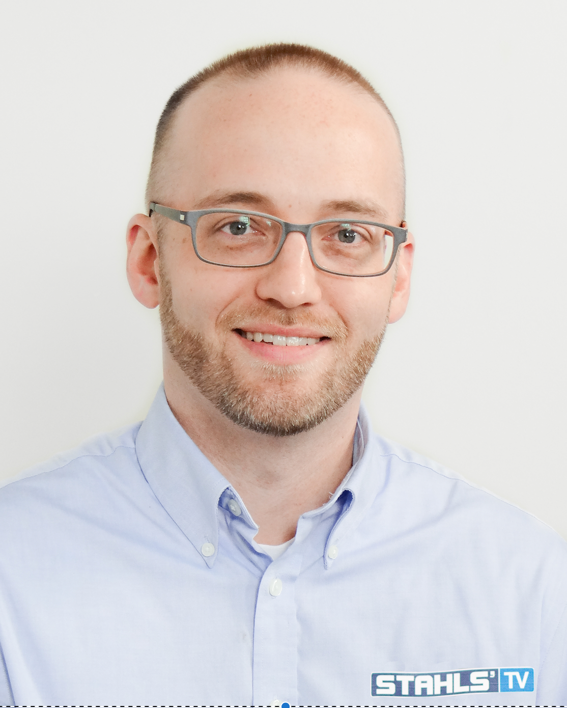 Zach Ellsworth – Medium
