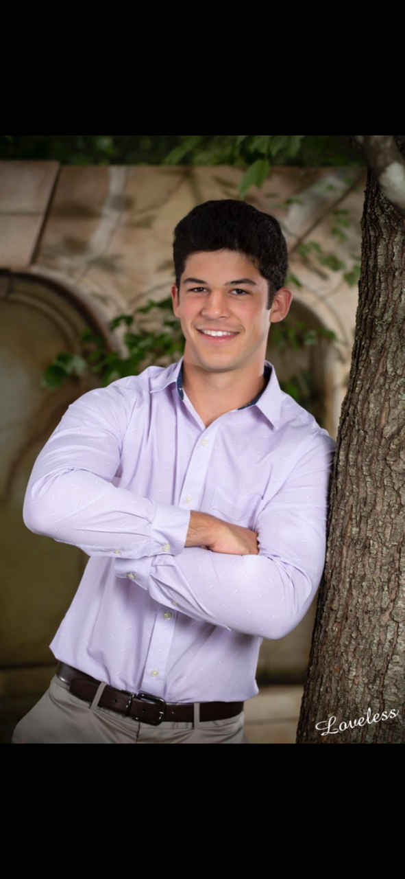 Daniel Puckett – Medium