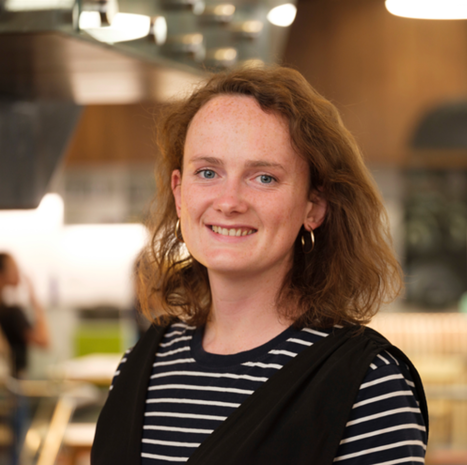 Anna McSweeney – Medium