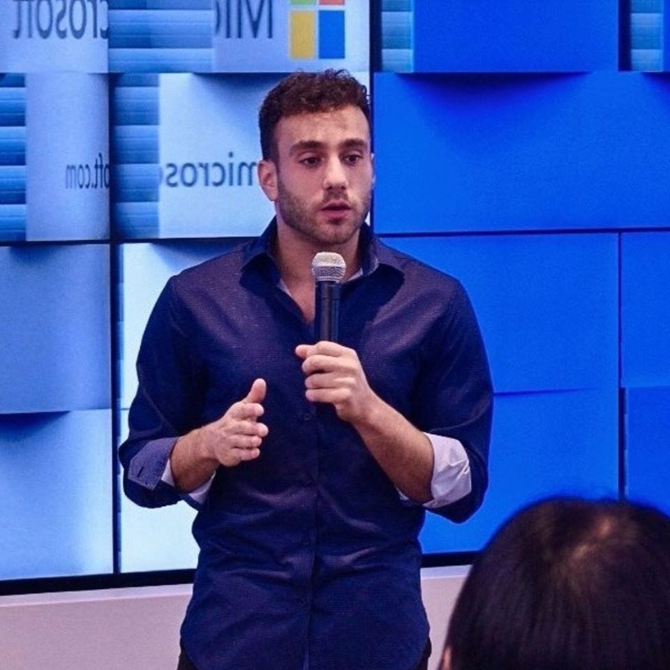 Michael Peres – Medium