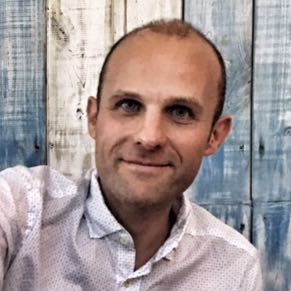 Marco Gruter – Medium