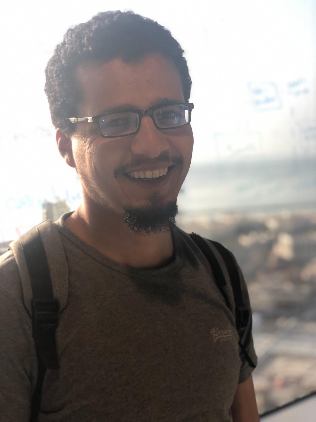 Elsayed Hussein – Medium